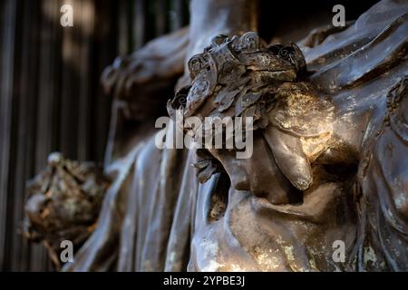 Details from the Queen Alexandra Memorial by Sir Alfred Gilbert a ...