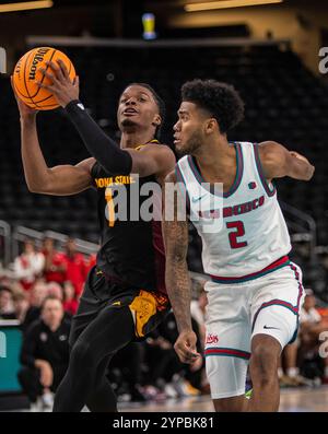 Arizona State guard Alston Mason (1) brings the ball up court against ...
