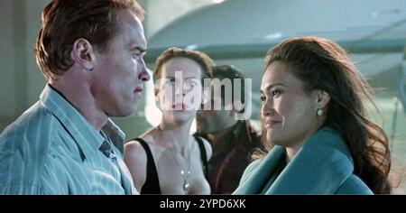 JAMIE LEE CURTIS, TIA CARRERE, TRUE LIES, 1994 Stock Photo - Alamy