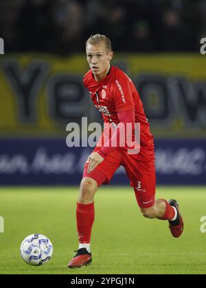 ALMERE - Joey Jacobs of Almere City FC, referees Allard Lindhout during the Dutch Eredivisie ...