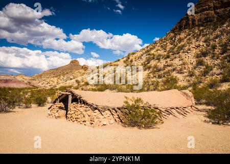 Adobe buildings at Lunas Jacal, a historical landmark in Big Bend ...