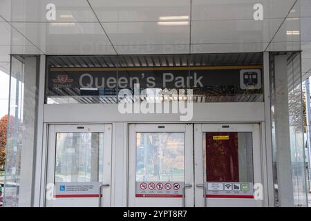 Queen's Park subway sign in downtown Toronto, Ontario, Canada Stock ...