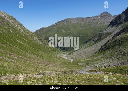Typical geomorphology of a trough valley formed during glacial period ...