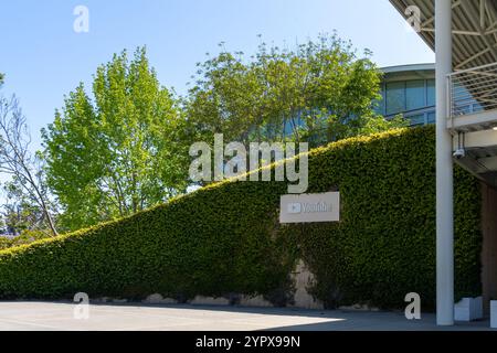 Youtube logo and sign on the building at Youtube headquarters in San ...