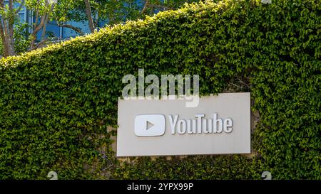 The logo and sign at Youtube headquarters in San Bruno, California, USA ...
