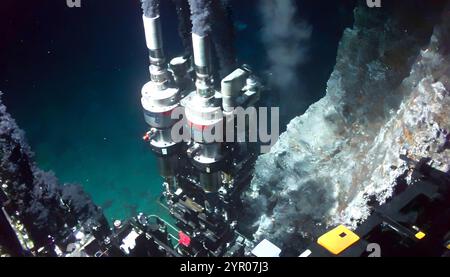 Deep Sea Hydrothermal Vents in Mid-Atlantic Ridge 2025. Deep-sea floor ...