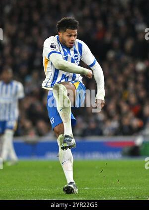 Georginio Rutter of Brighton & Hove Albion scores to make it 1-3 during ...