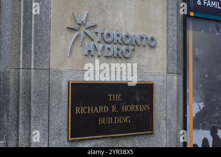 Hydro One logo symbol sign in Toronto, Canada Stock Photo - Alamy