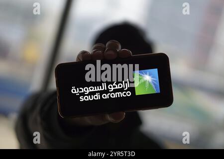 Saudi aramco logo on smartphone Stock Photo - Alamy