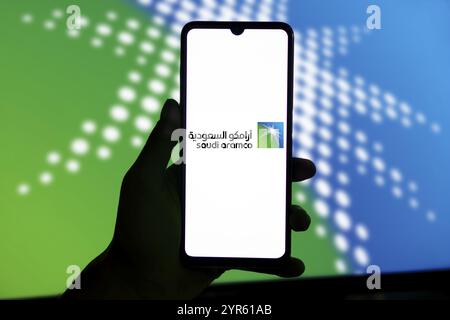 Saudi aramco logo on smartphone Stock Photo - Alamy