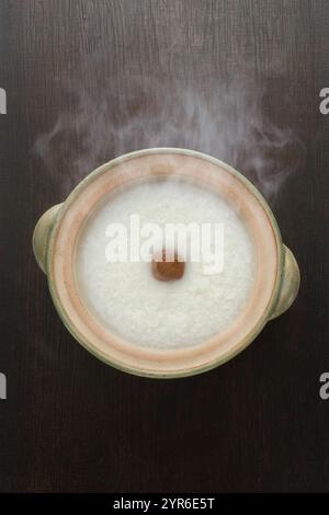 Okayu (rice gruel Stock Photo - Alamy