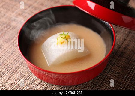 Miso soup - radish and yellow yuzu Stock Photo - Alamy