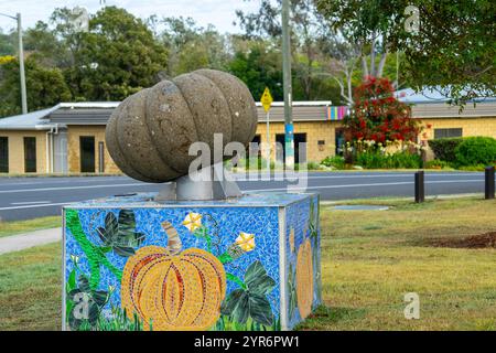 The Big Pumpkin sculpture on side of Burnett Highway, Goomeri ...