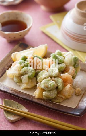 Deep fried Broad Beans Stock Photo - Alamy