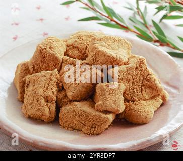 Bracken starch rice cake Stock Photo - Alamy