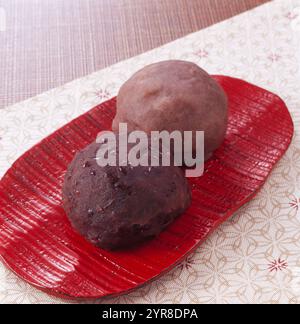 Ohagi with red bean paste Stock Photo - Alamy