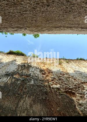 Limestone Cliff Walls at Pandawa Beach, Bali Stock Photo - Alamy