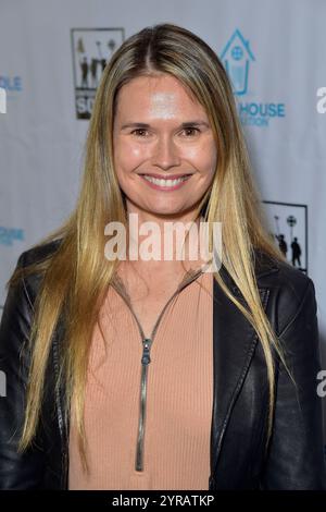 Meredith Jackson bei der Premiere des Kinofilms Off The Line im Regal ...