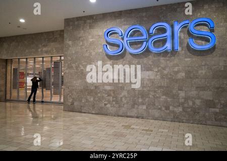 Seattle, USA. 27th Nov, 2024. Sears to close its last store in ...