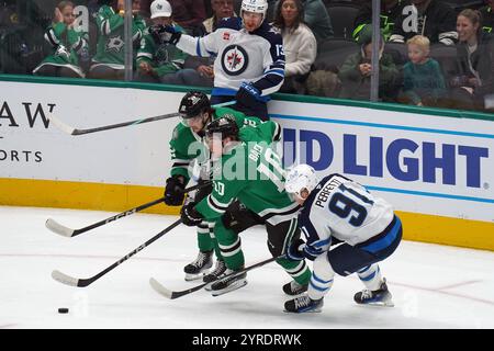 Winnipeg Jets center Cole Perfetti (91) celebrates after his goal ...