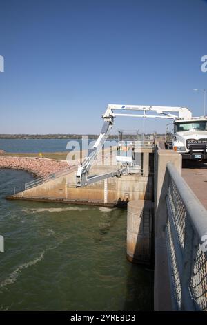 Omaha District Structural Engineers Jun Jin and Nabil Askar perform an ...