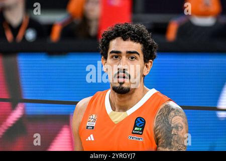 Marcio Santos (Ratiopharm Ulm, #03) am Ball, GER, Skyliners Frankfurt ...