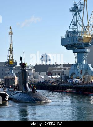 KITTERY, Maine (Sep 27, 2024) USS Washington (SSN 787) arrives at ...