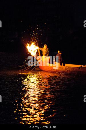 The cormorant fishing on Nagara River begins with bonfires lighting up ...