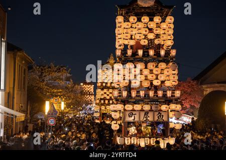Night float parade of Shingaku Festival along Honmachi Street Stock ...