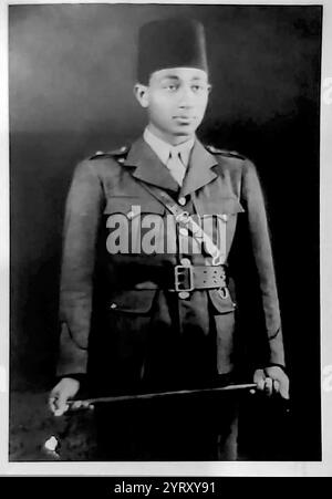 Prime Minister Rishi Sunak leaves 10 Downing Street for Parliament to ...