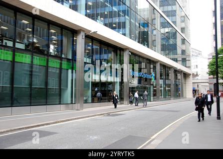 Standard Chartered Bank, Basinghall Street, City of London Stock Photo ...