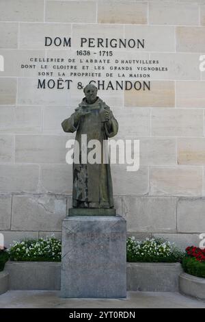 Dom Perignon statue at Moet & Chandon in Epernay, France Stock Photo ...