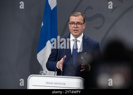Petteri Orpo, Prime Minister of Finland signs guest book at the meeting with UN Secretary ...