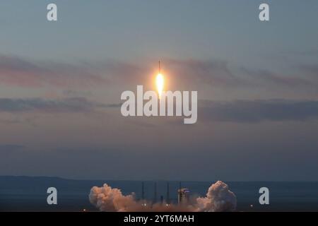 Semnan, Iran. 6th Dec, 2024. Iran's Simorgh (Phoenix) satellite carrier ...