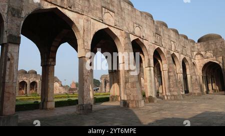 India, Gujarat, Mandu, Jama Masjid in the ghost town Stock Photo - Alamy