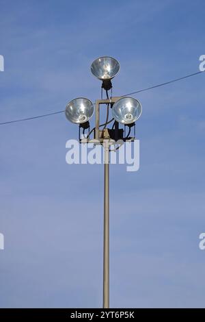 Powerful Light Incandescent Light Bulb Reflectors at Pole for Landmark ...