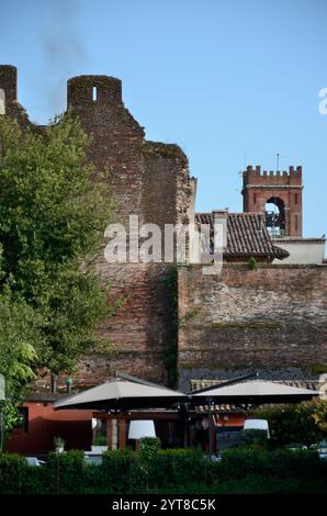 Treviso (Veneto, Italy), old town centre Stock Photo - Alamy