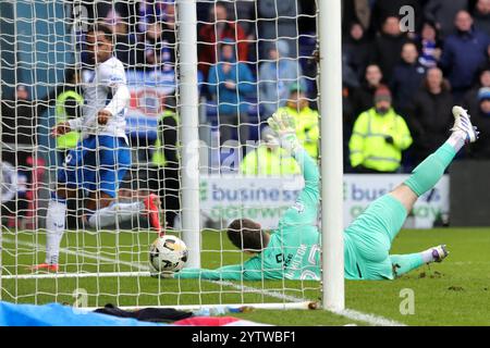 Rangers' Danilo (left) scores his sides first goal during the UEFA ...