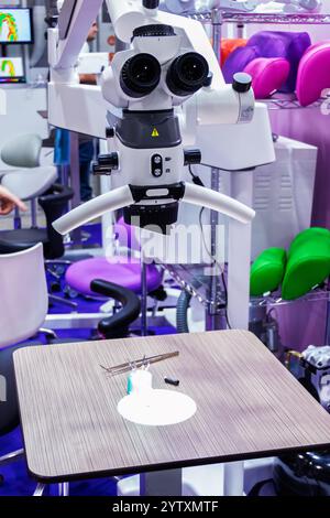 Surgical microscope with a powerful magnification range Stock Photo - Alamy