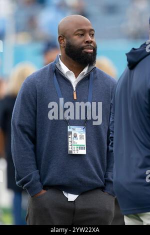 Tennessee Titans general manager Ran Carthon walks the field before an ...