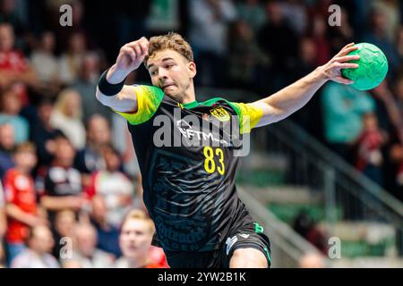 Pierre Busch (VfL Eintracht Hagen, #83) GER, TuS N-Luebbecke vs. VfL ...
