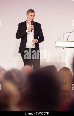 Till Reiners Kabarettist Dieter-Hildebrandt-Preises Traeger 2024 Eva ...