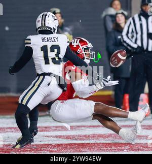 Indiana wide receiver Omar Cooper Jr. celebrates after catching a ...