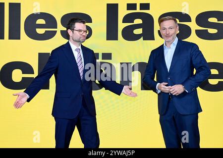 Marco Buschmann und Christian Lindner bei der Presseskonferenz der FDP ...