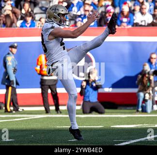 New Orleans Saints punter Matthew Hayball (43) warms up before an NFL ...