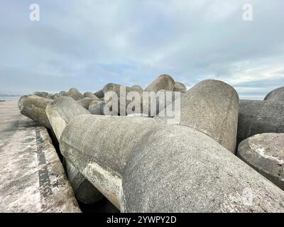 Portugal, Peniche, concrete tide blocks on the pier Stock Photo - Alamy