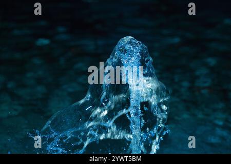 Water being heaped up Stock Photo - Alamy