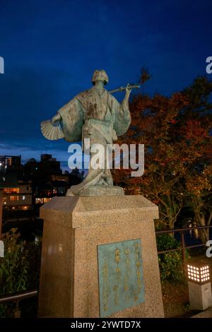 Statue of kabuki dance founder, Izumo no Okuni, entertainer and shrine ...