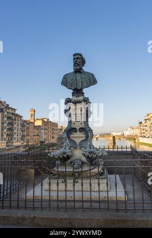 Bust of Benvenuto Cellini Goldsmith, sculptor, painter on the Ponte ...