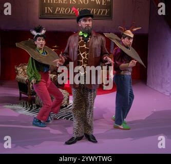 London, UK. Simon Yadoo (hat) in the Jewish fairy tale Goldie Frocks ...